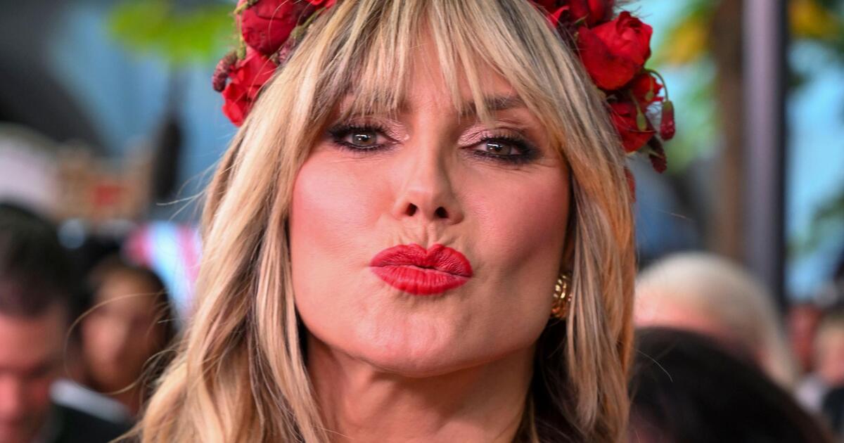 Feuchtfröhliche Party: Heidi Klum spritzt sich beim Anstich voll | WEB.DE