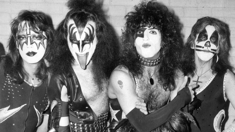 Gene Simmons und Paul Stanley trauern um Kiss-Mitgründer Ace Frehley ...