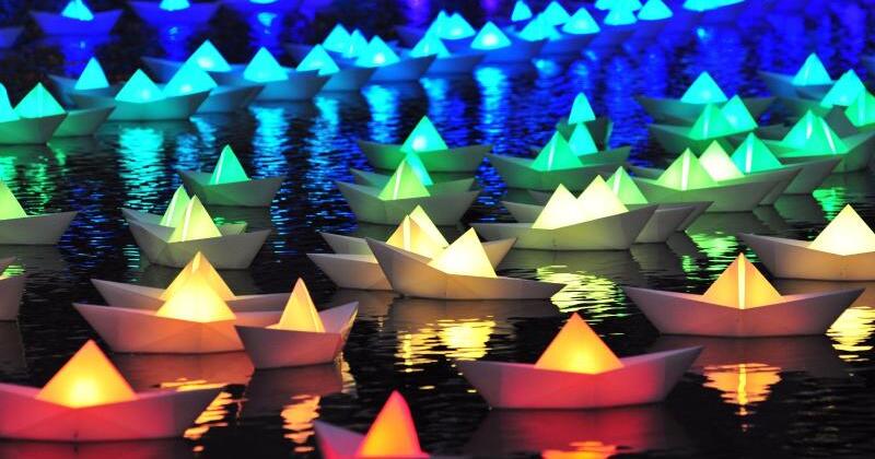 Lichterfest in Baltimore und Pina Bausch in Bonn | WEB.DE