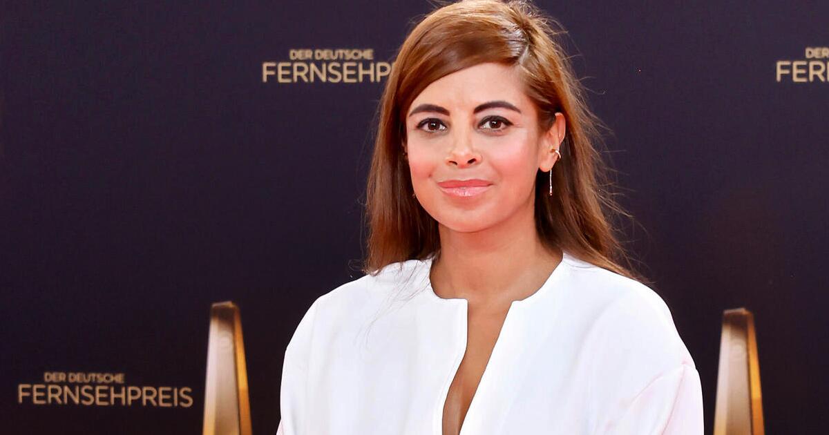 Collien Fernandes zeigt sich erstmals nach dem EheAus auf rotem Teppich ...