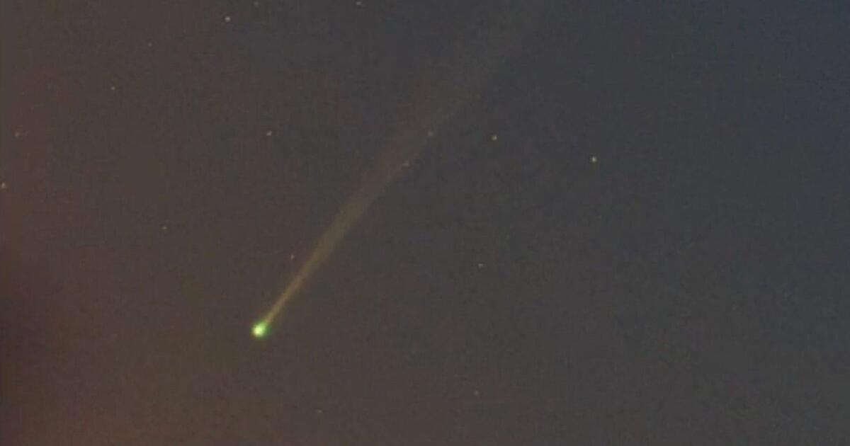 In 125 Millionen Kilometern Entfernung: Komet rast an der Erde vorbei ...