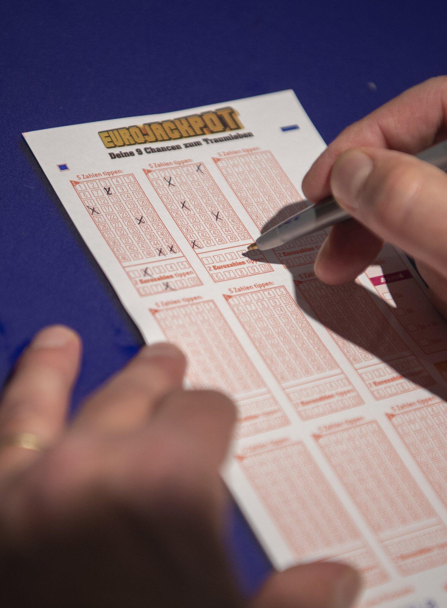 N chster Versuch Weiter 90 Millionen Euro Im Eurojackpot WEB DE N chster Versuch Weiter 90 Millionen Euro Im Eurojackpot WEB DE