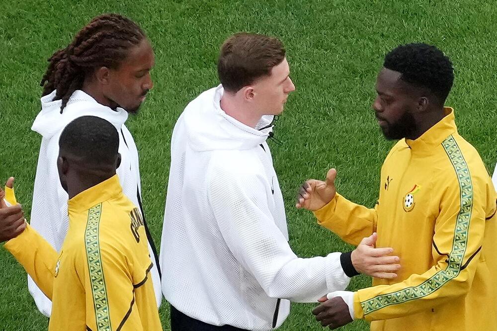 Der englische Star Spence weigert sich, Partey die Hand zu schütteln