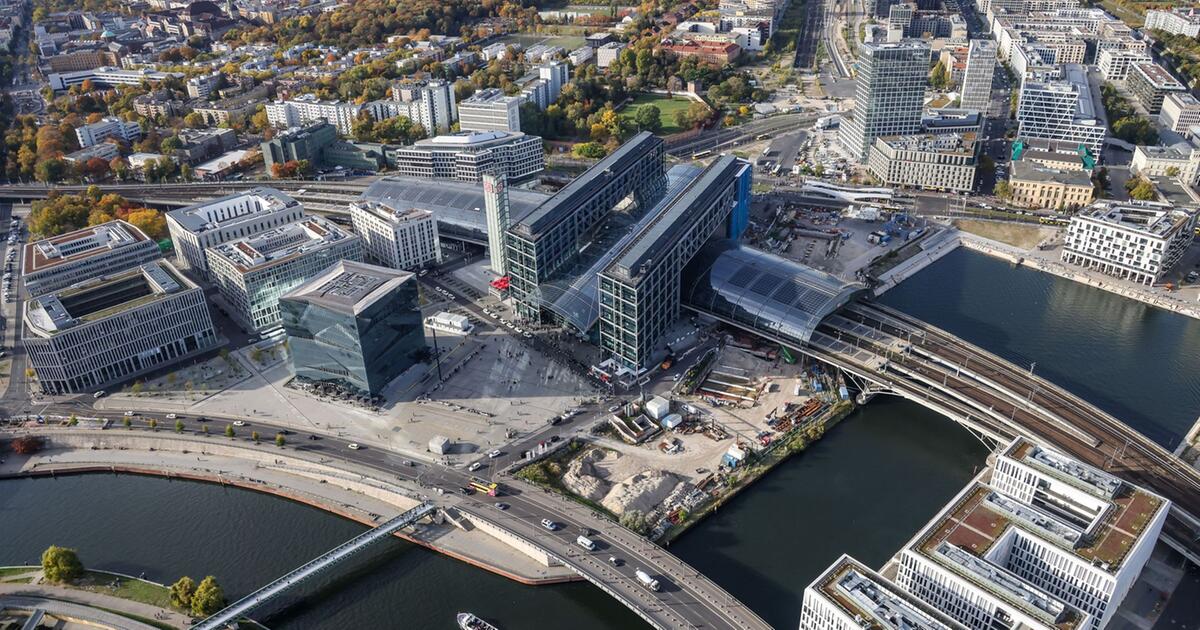 Hikaru nagi secretary porn there are way better choices out