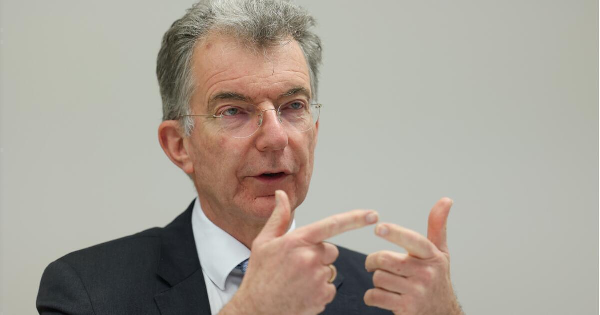 Heusgen setzt im Ukraine-Krieg auf Verhandlungslösung - Video | WEB.DE