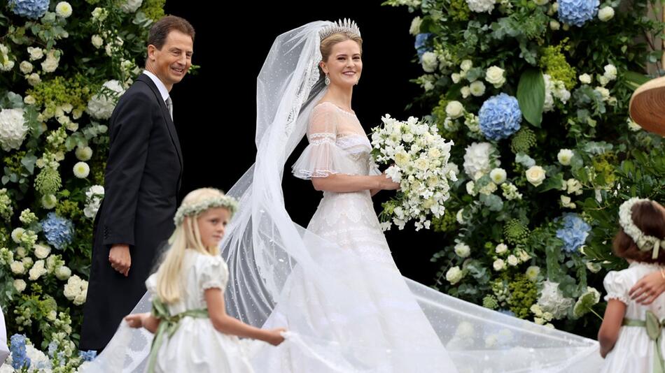 Prinzessin Marie Caroline als bezaubernde Braut | WEB.DE