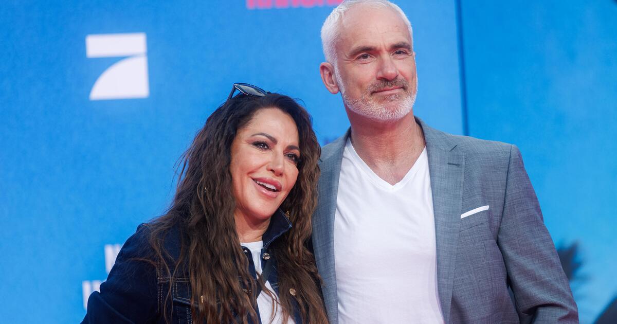 Simone Thomalla und ihr René zeigen auf dem Red Carpet ihre Liebe | WEB.DE