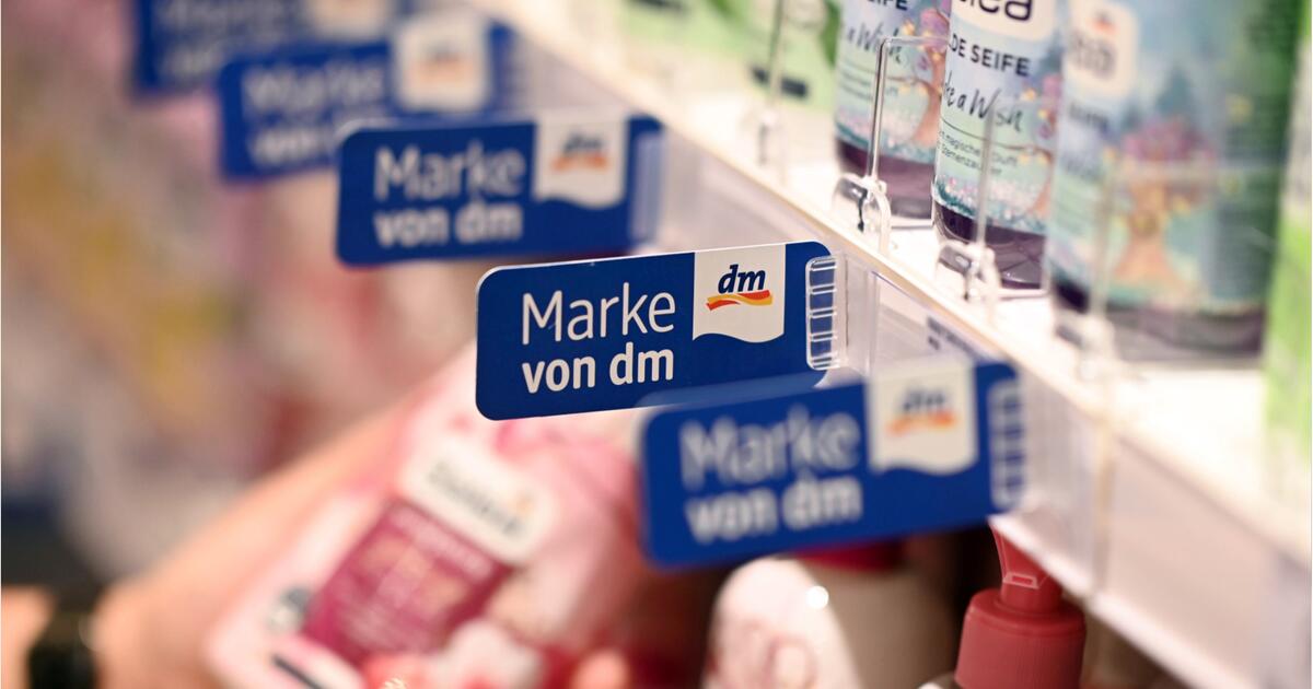 Gericht untersagt "klimaneutral"-Label auf mehreren dm-Produkten | WEB.DE