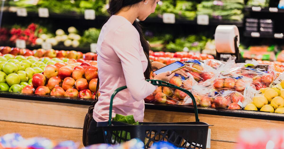 Umfrage: Knapp zehn Prozent der Eltern sparen bei gesundem Essen | WEB.DE