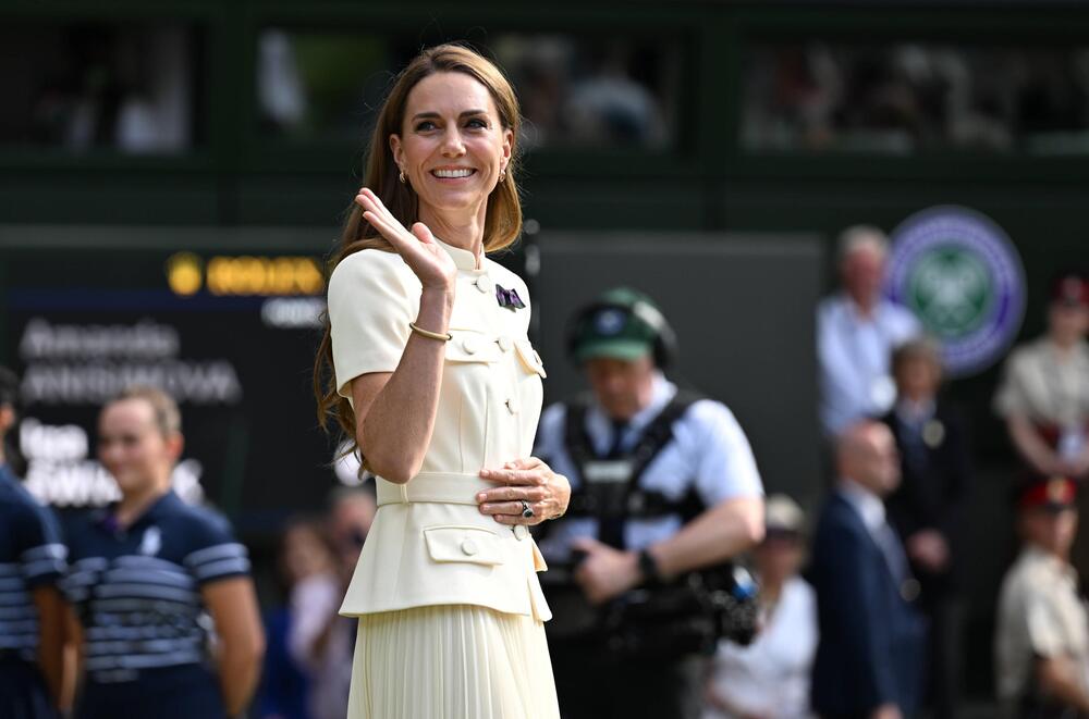 Bei Wimbledon: Prinzessin Kate mit Standing Ovations begrüßt | WEB.DE